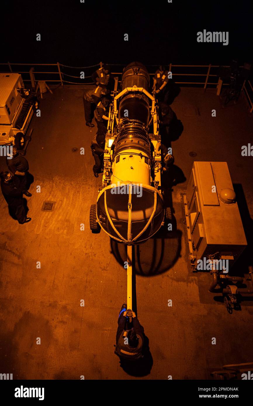 Jet engine testing hi-res stock photography and images - Alamy