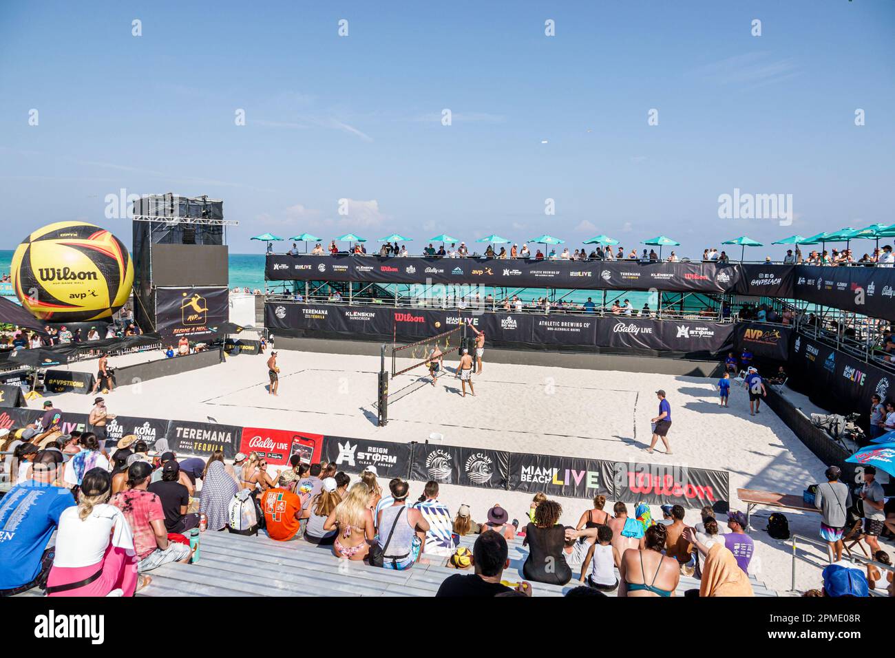 Temporary arena stadium court hi-res stock photography and images - Alamy