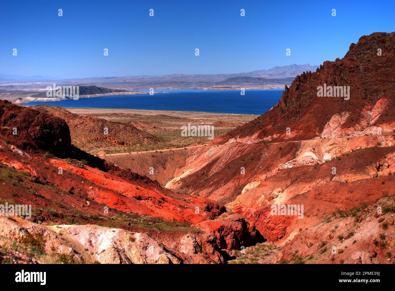 Lake Mead on the Arizona Nevada border Stock Photo - Alamy
