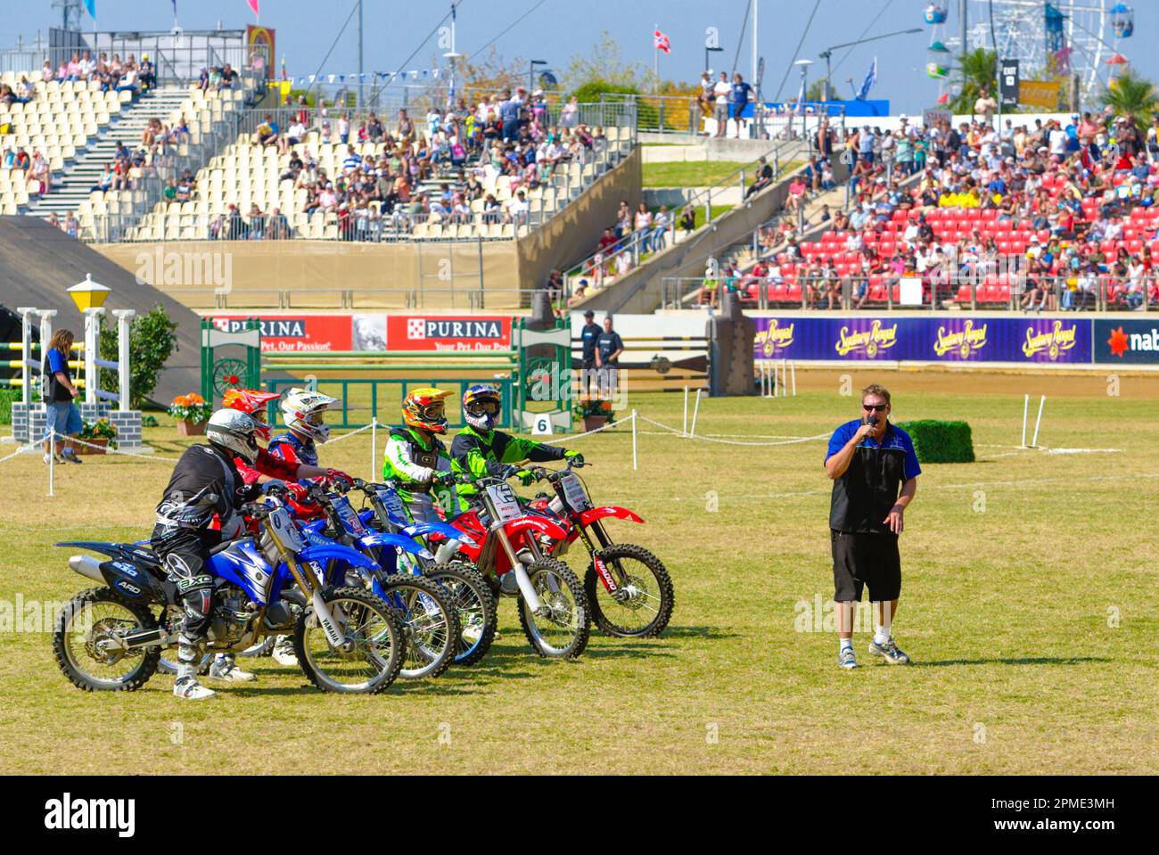 Motorcycle stunt riding at the 2007 Royal Easter Show in Sydney ...