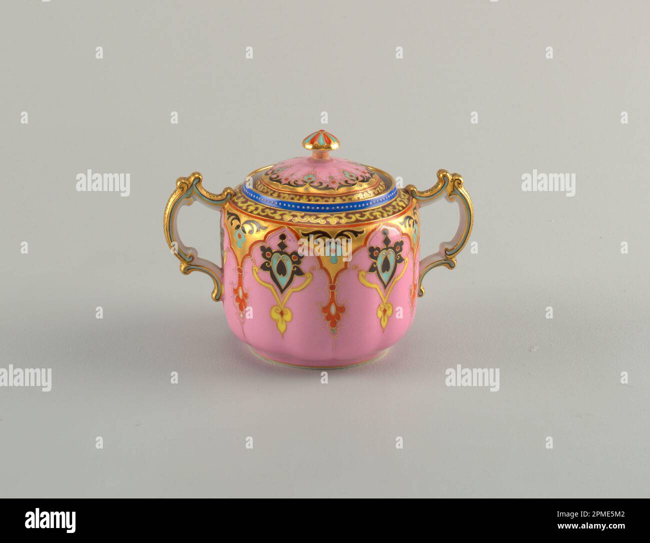 Sugarbowl (Russia); Manufactured by Kuznetsoff Pottery (Russia ...