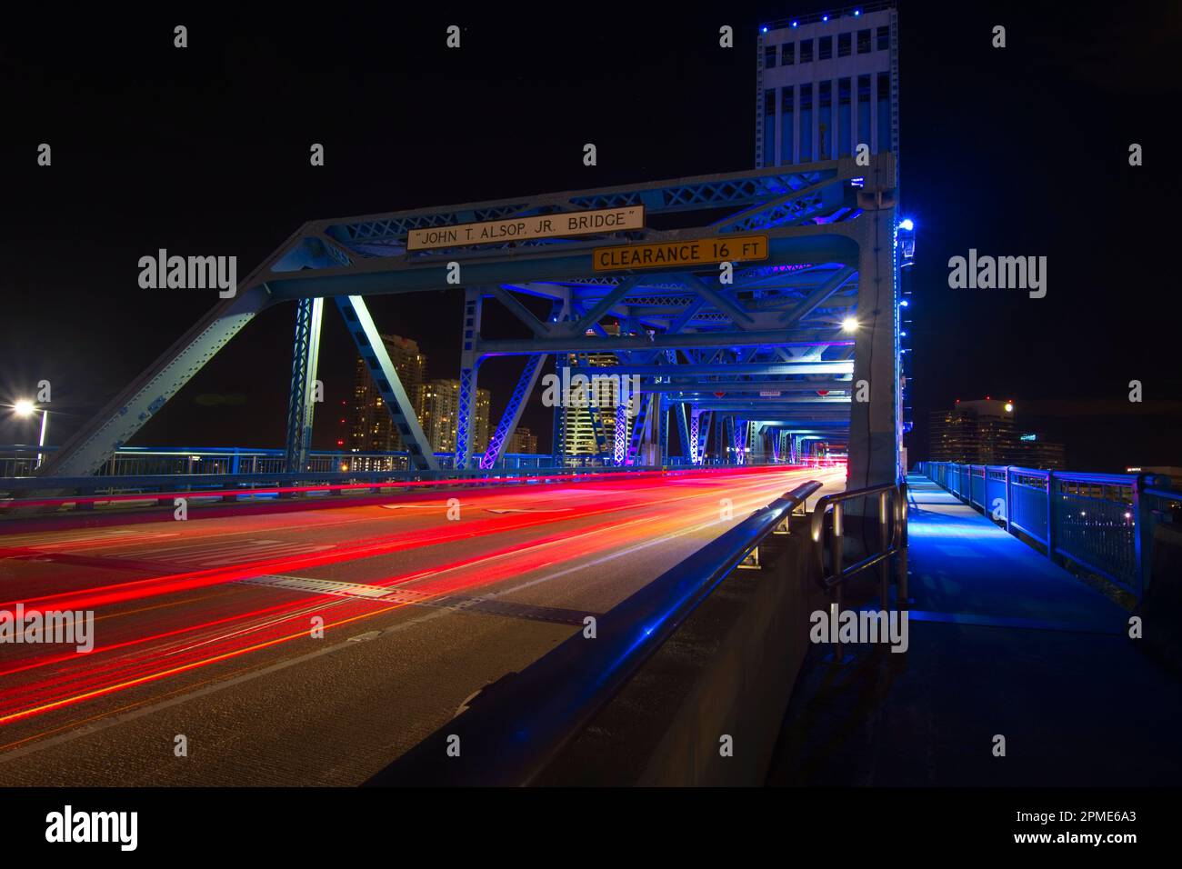 Tail lights street lights hi-res stock photography and images - Alamy