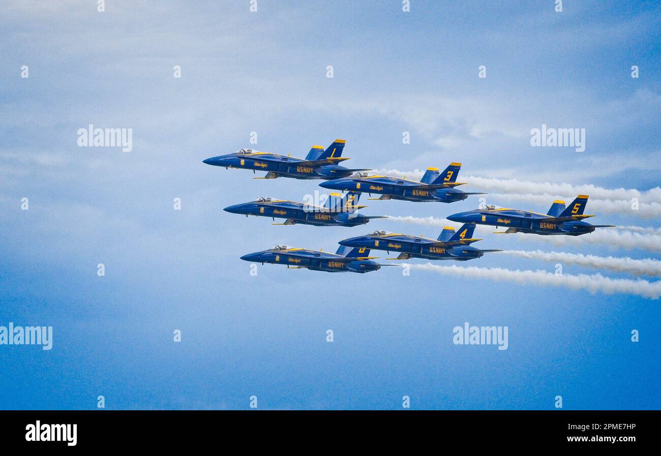 F18 jets hi-res stock photography and images - Alamy