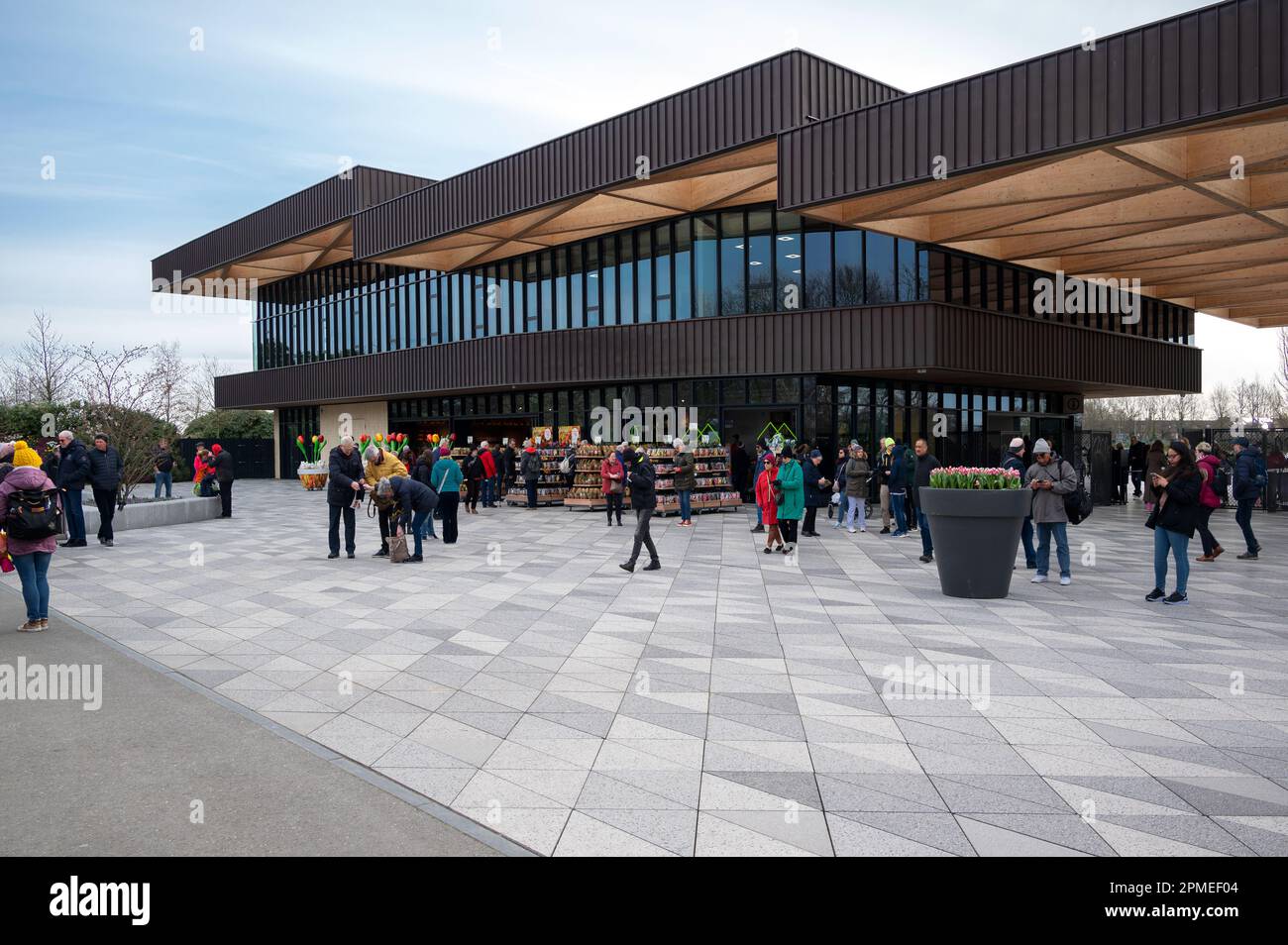 Tourists at the entrance to the Keukenhof Gardens complex in Lisse ...