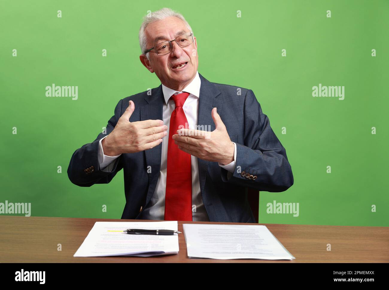 Dr Bruno Oberle, Director General of the International Union for ...