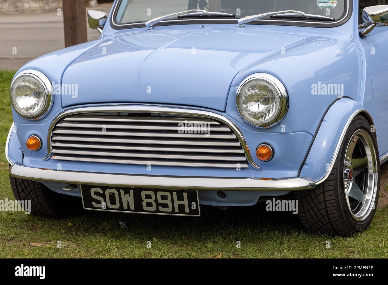 April 2023 - Classic Blue Mini at the Pageant of Motoring on the Lawns ...