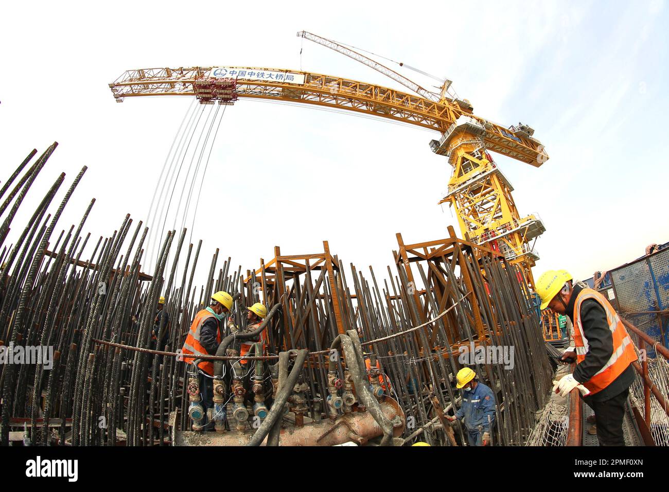 CHANGZHOU, CHINA - APRIL 13, 2023 - Aerial photo workers work on the ...