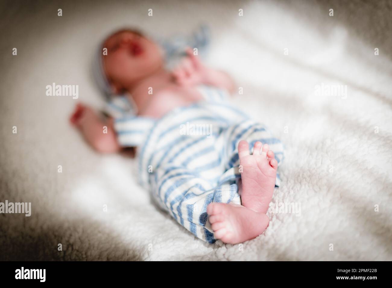newborn baby feet Stock Photo - Alamy