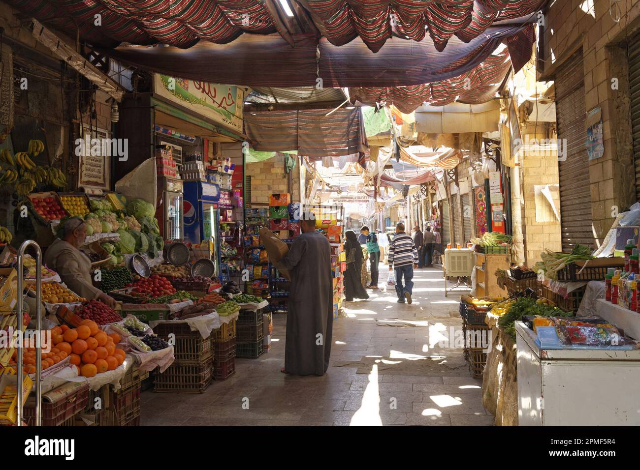 Egypt, Upper Egypt, Nile valley, Aswan, Old Town Souq Stock Photo - Alamy