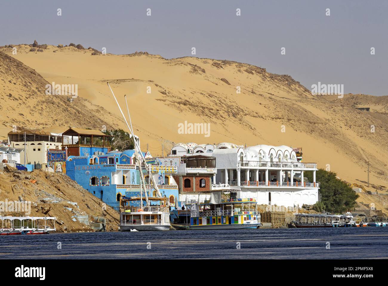 Nile river valley painting hi-res stock photography and images - Alamy