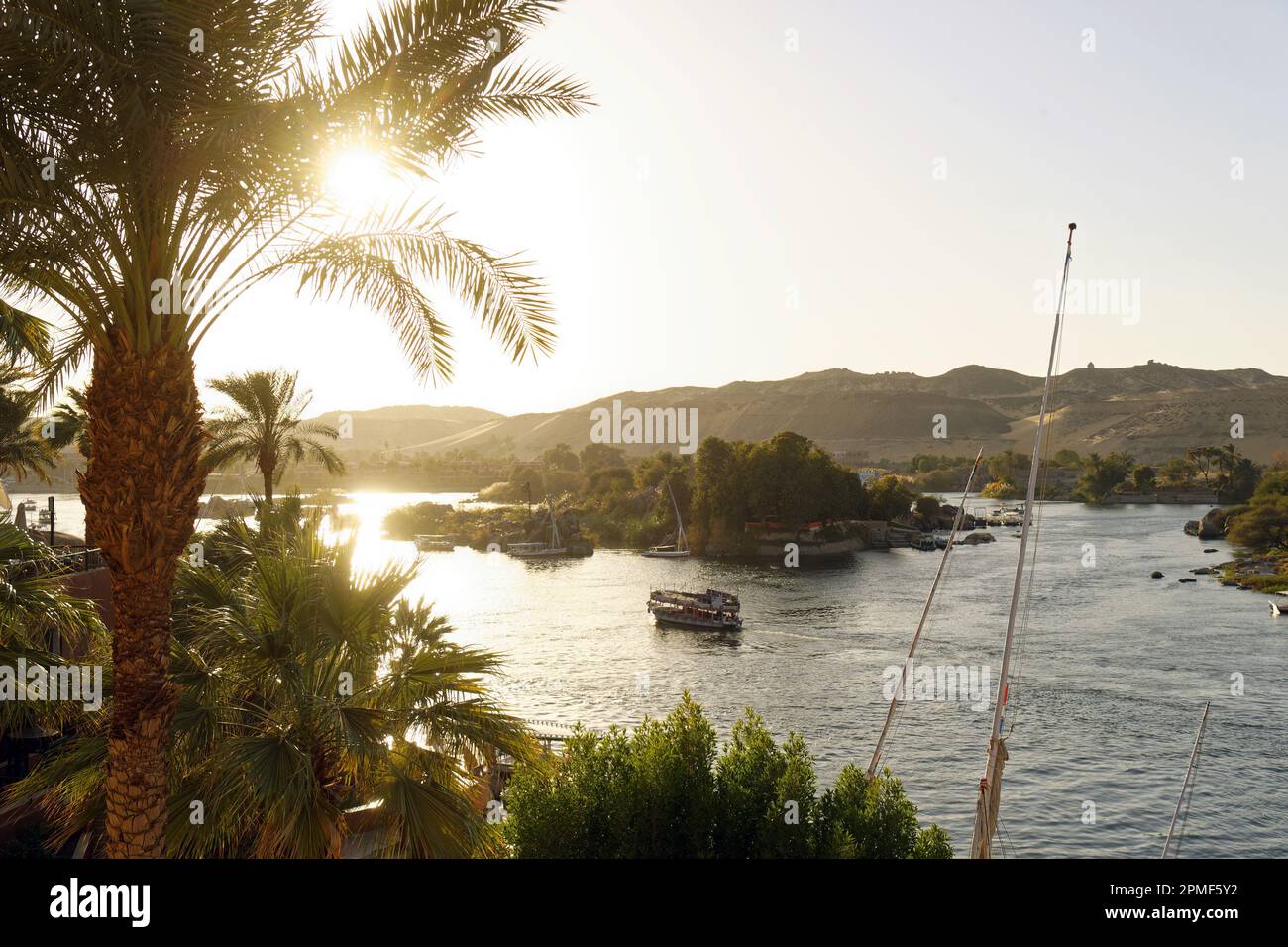 Egypt, Upper Egypt, Nile valley, Aswan, a view over Nile river from ...