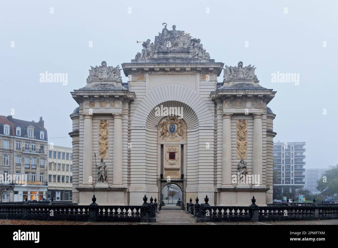 France, Nord, Lille, Porte de Paris, Arc de Triomphe built between 1685 ...