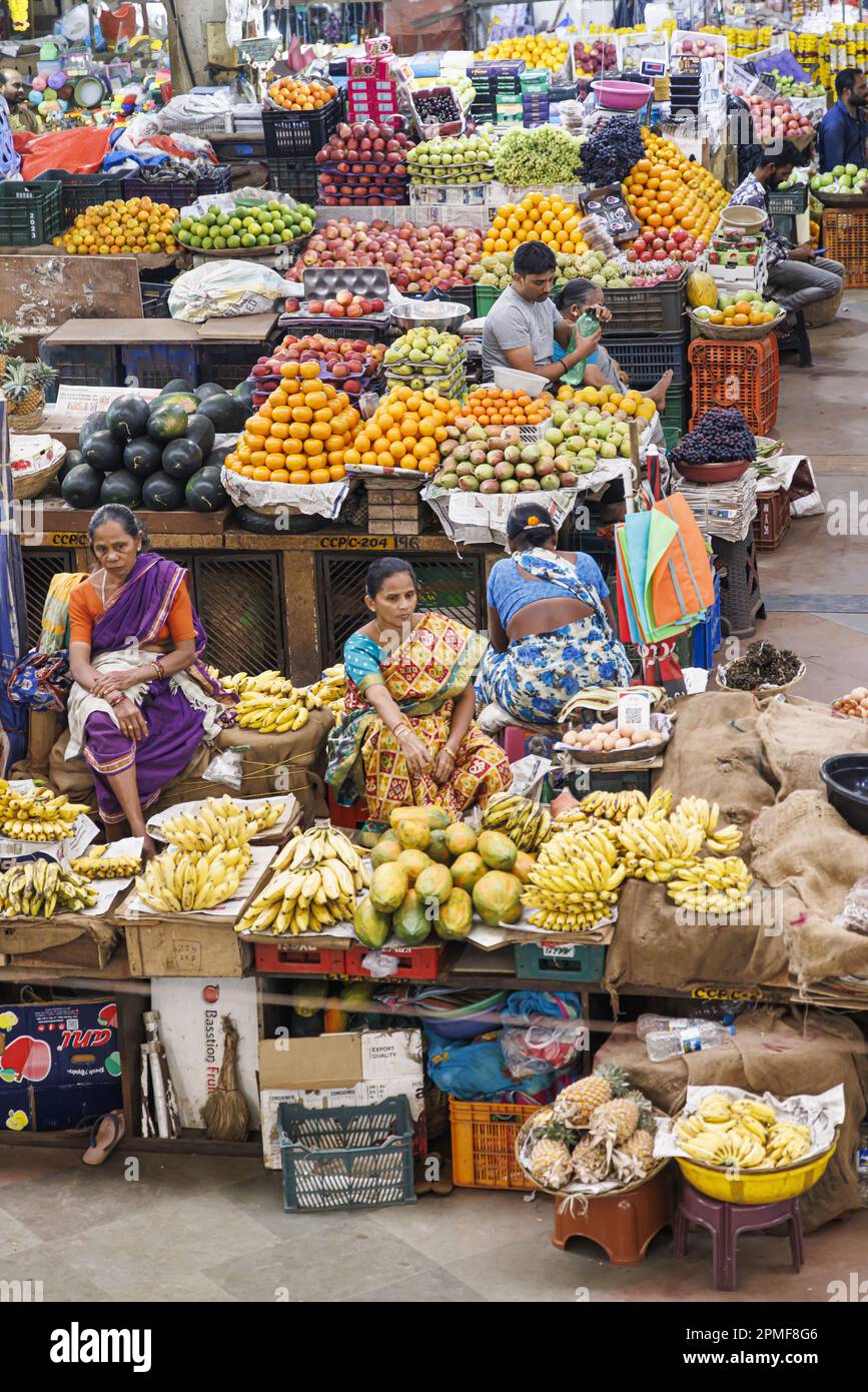 India goa fruit vegetable market hi-res stock photography and images ...