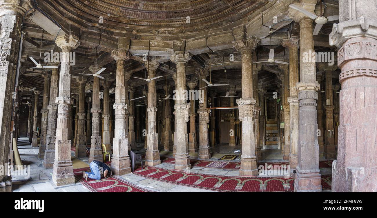 India, Gujarat, Ahmedabad, Ahmed Shah mosque Stock Photo - Alamy