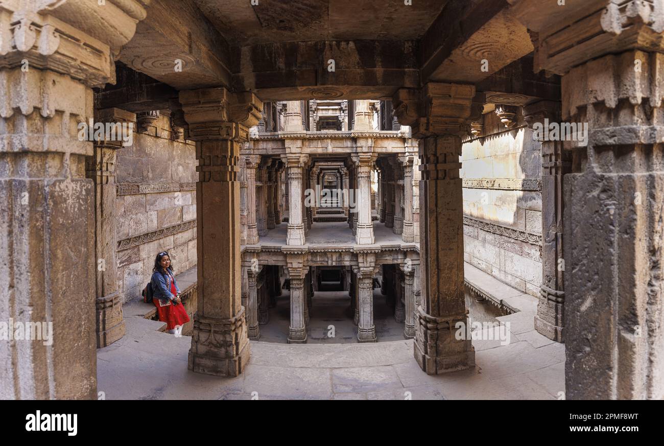 India, Gujarat, Ahmedabad, Dai Halima vav stepwell Stock Photo - Alamy