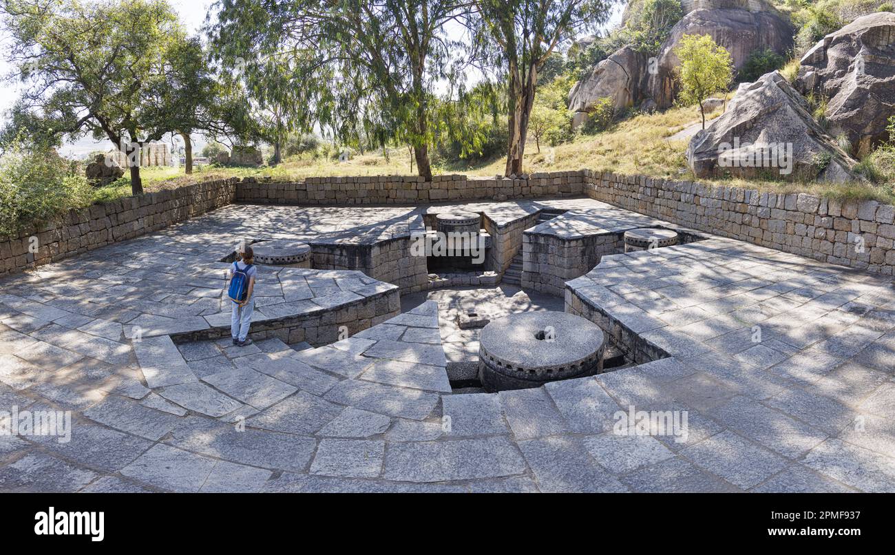 India, Karnataka, Chitradurga, Chitradurga fort, Maddu Bisuya Kallu ...
