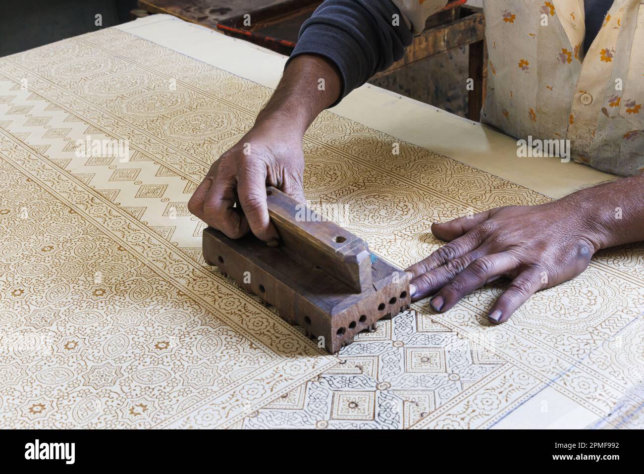 India, Gujarat, Ajarakhpur, Dr Ismail Mohmed Khatri block printing ...