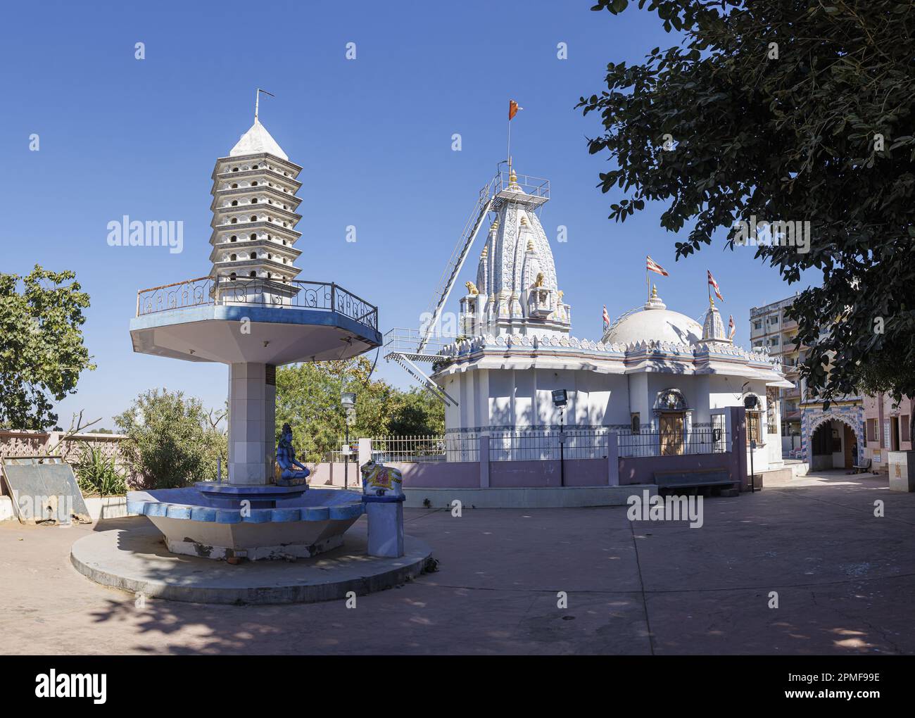 India, Gujarat, Bhuj, Hatkeshwar temple and dovecote Stock Photo - Alamy