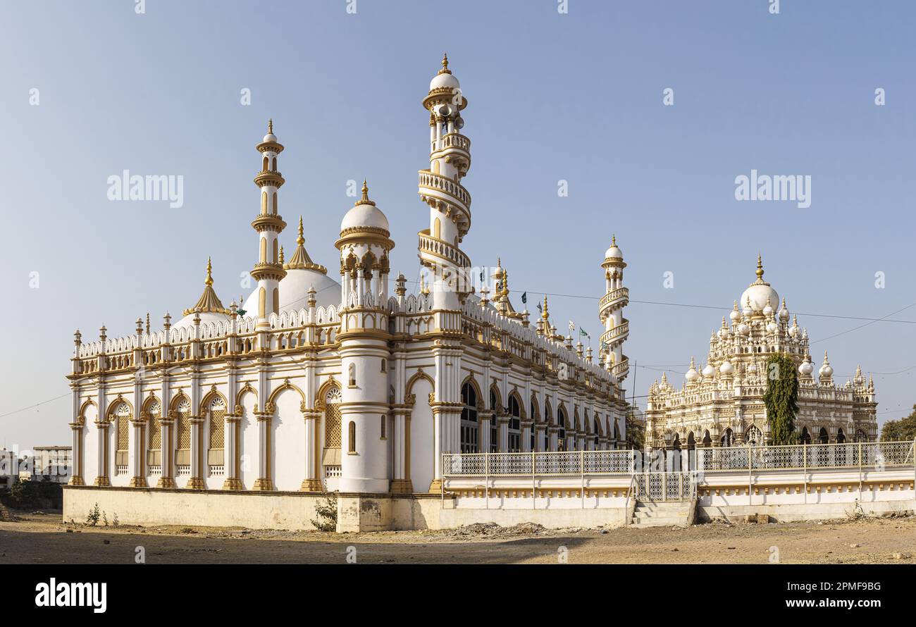 India, Gujarat, Junagadh, Jumma Masjid mosque and Nawab Mahabat Khan II ...