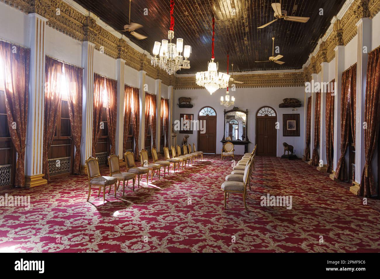 Naulakha palace hi-res stock photography and images - Alamy