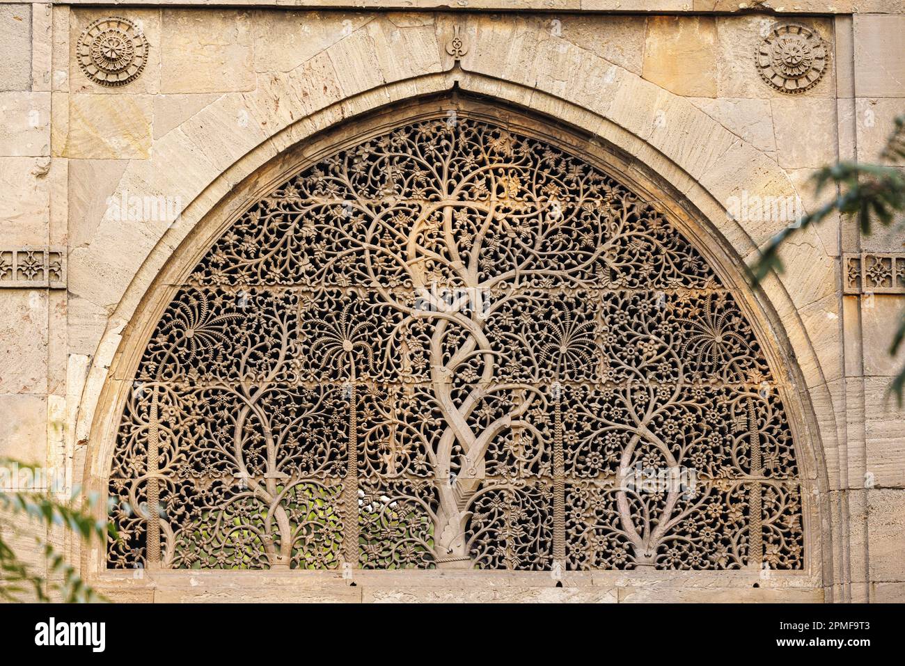 India, Gujarat, Ahmedabad, Sidi Saiyyed Mosque, jali marble carved ...