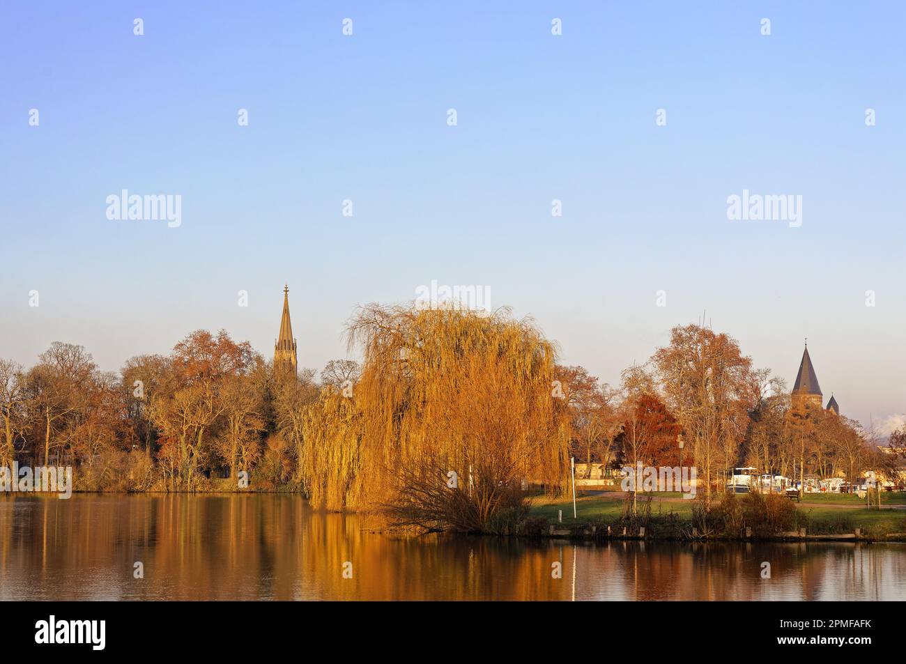 France, Moselle, Metz, the body of water at sunset, in the background ...