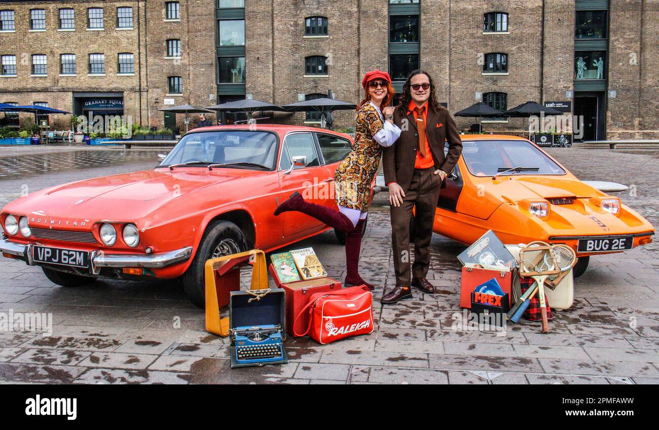 Classic car boot sal hi-res stock photography and images - Alamy