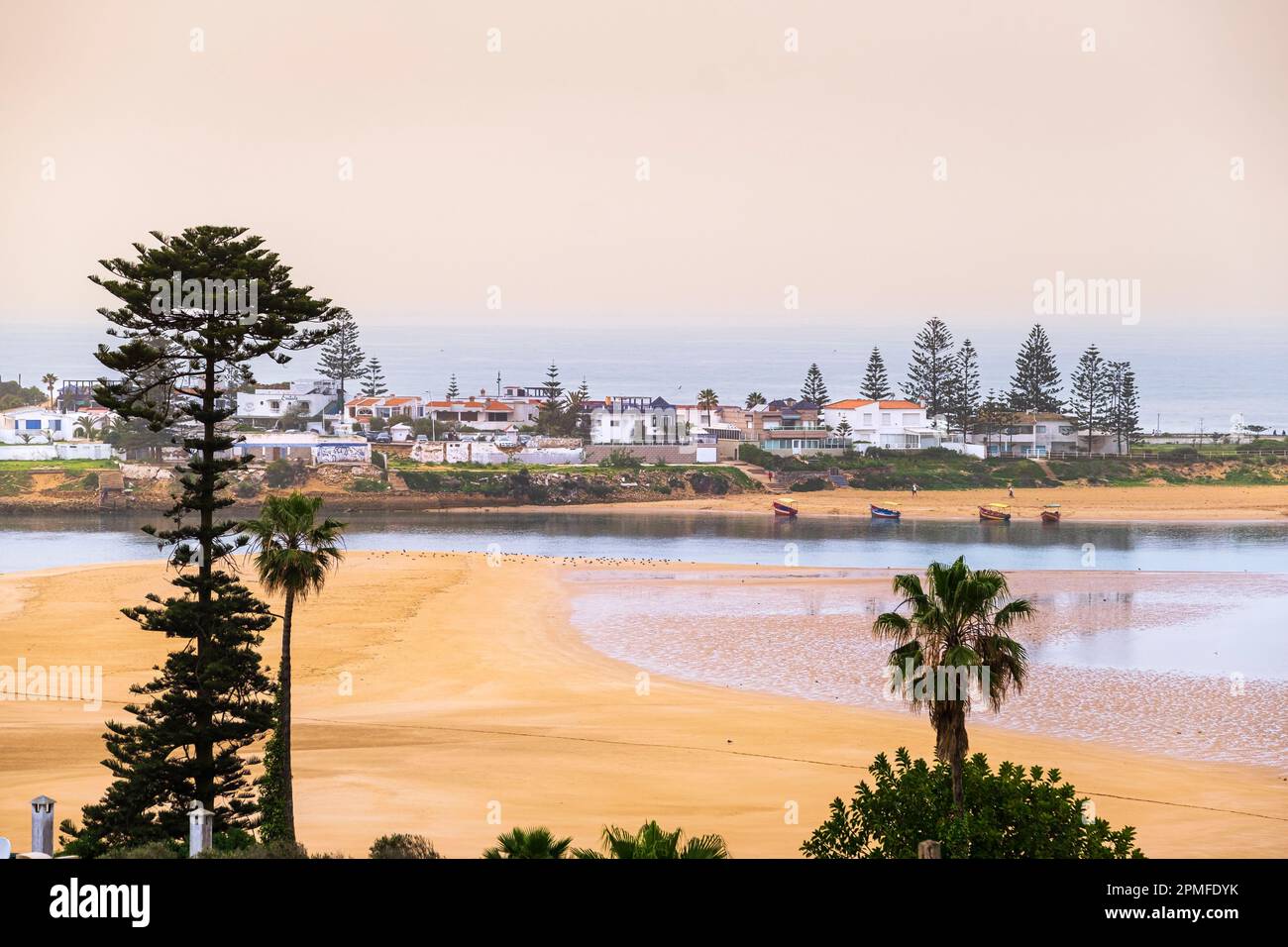 Morocco, province of Sidi Bennour, Oualidia, the lagoon Stock Photo - Alamy