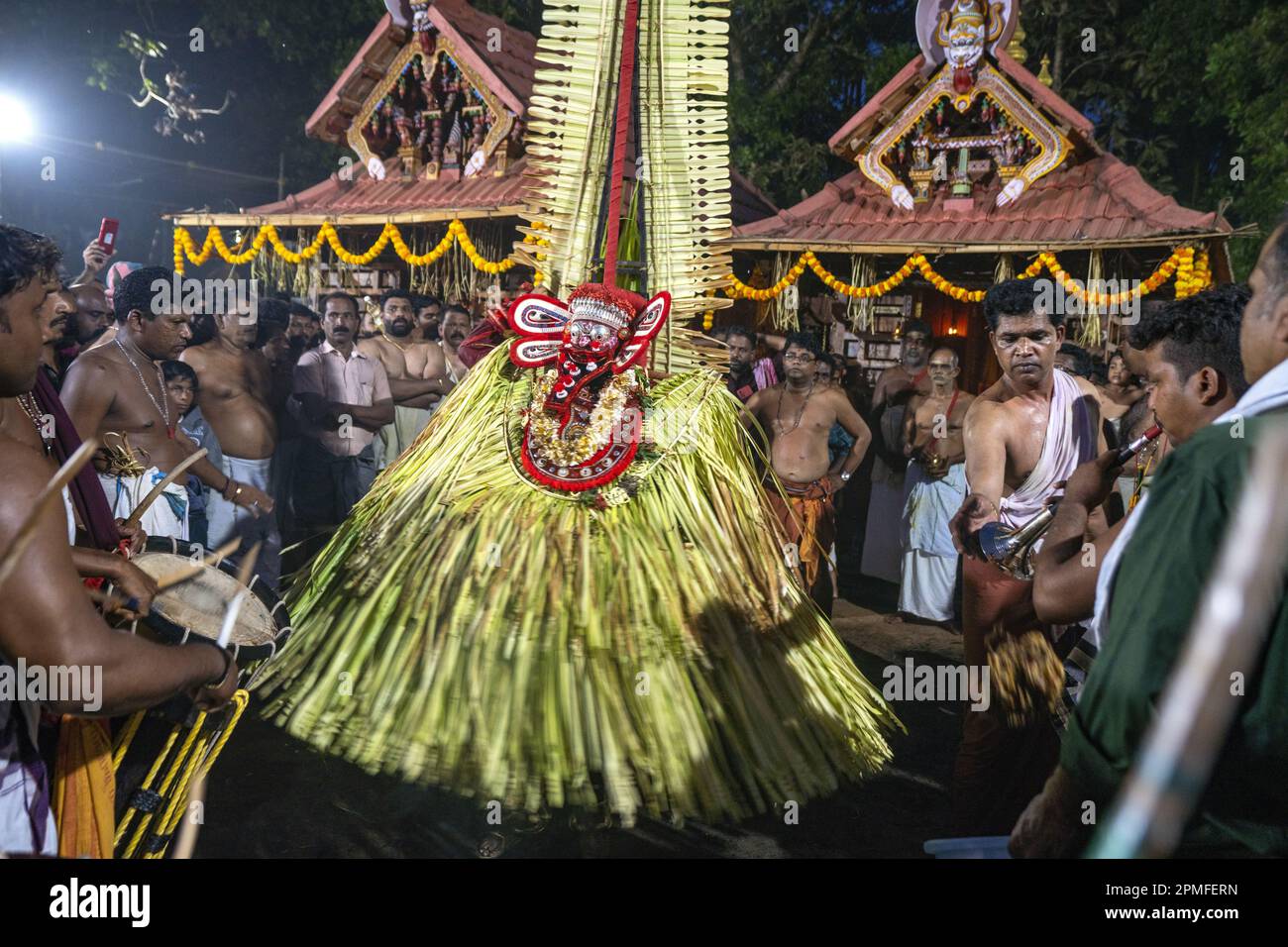 Body types group hi-res stock photography and images - Alamy