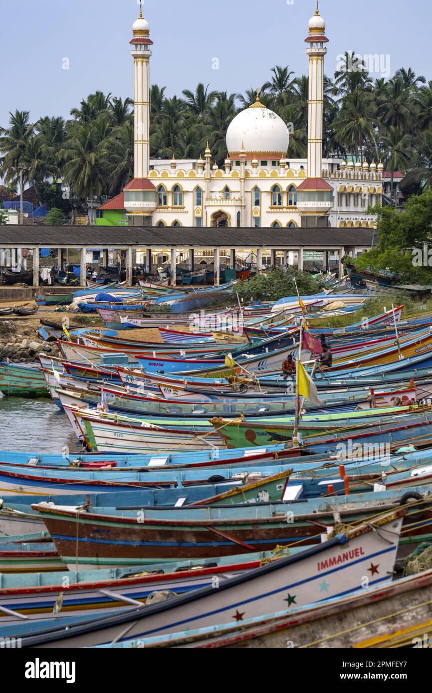 India, Kerala, Vizhinjam fishing harbour and its fishermen's village ...