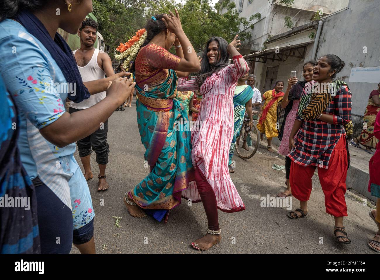 Transvestites hi-res stock photography and images - Alamy