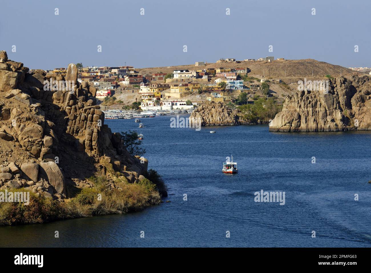 Egypt, Upper Egypt, Nubia, Nile valley, Aswan, Lake Nasser Stock Photo ...