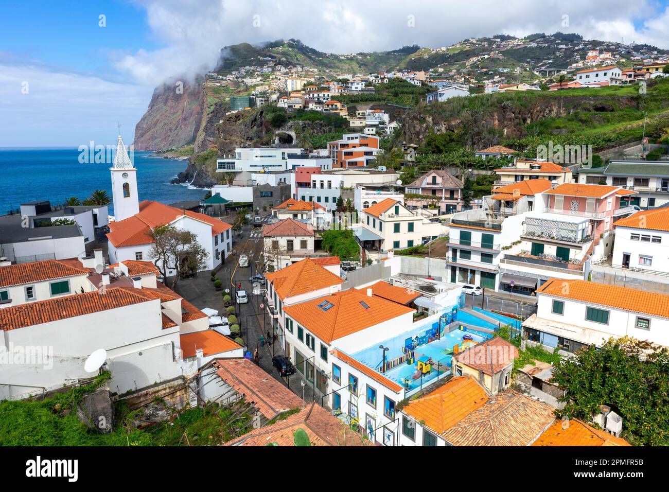Madeira. Camara de Lobos. Fisherman village, popular tourist ...