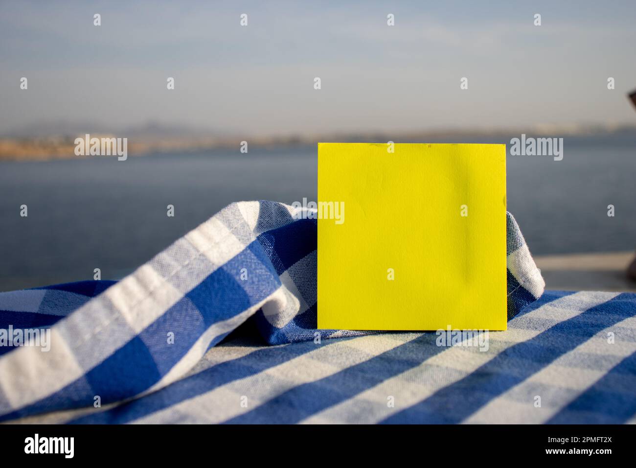 Check table hi-res stock photography and images - Alamy