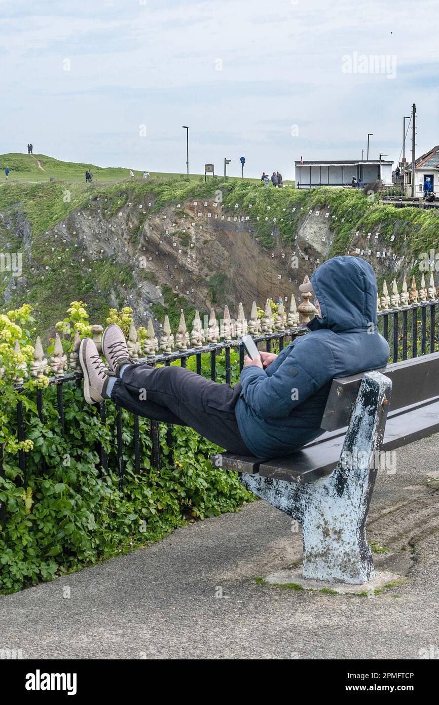 Feet up hi-res stock photography and images - Alamy