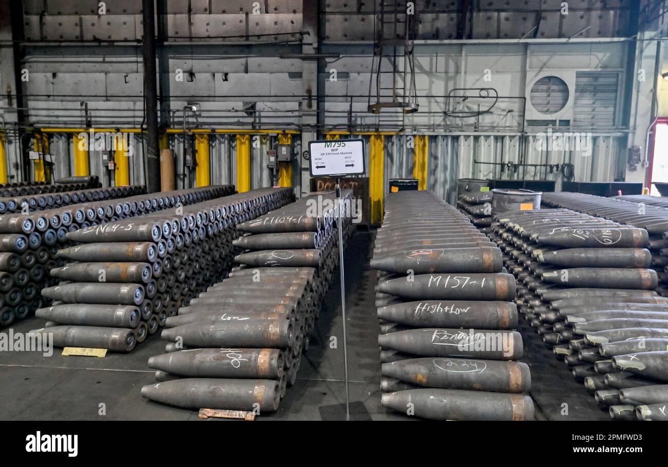 Incomplete shells hi-res stock photography and images - Alamy