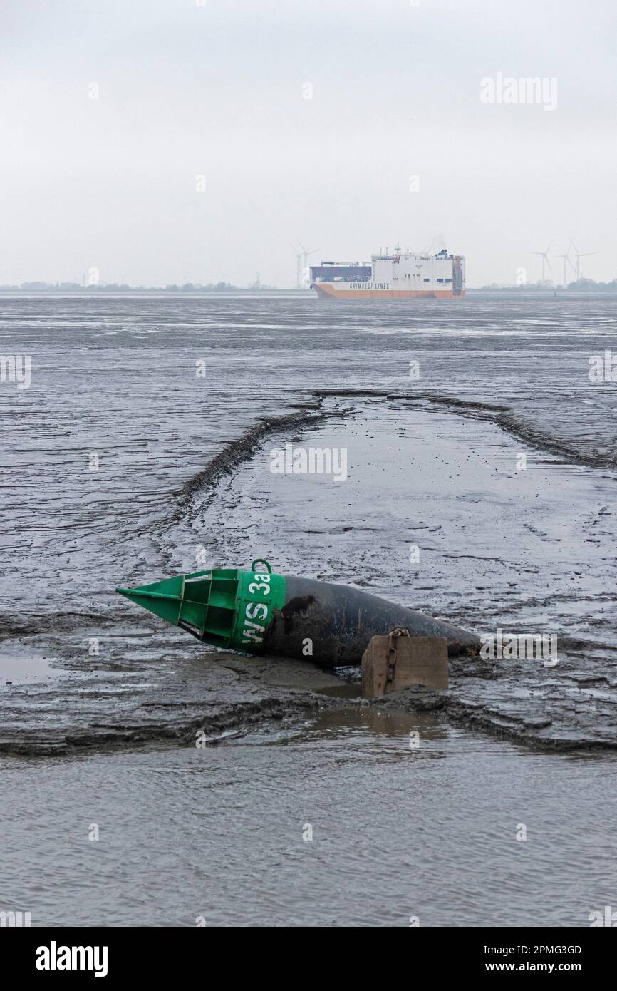 River sludge hi-res stock photography and images - Alamy
