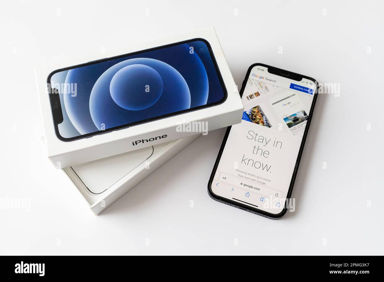 Iphones hi-res stock photography and images - Alamy