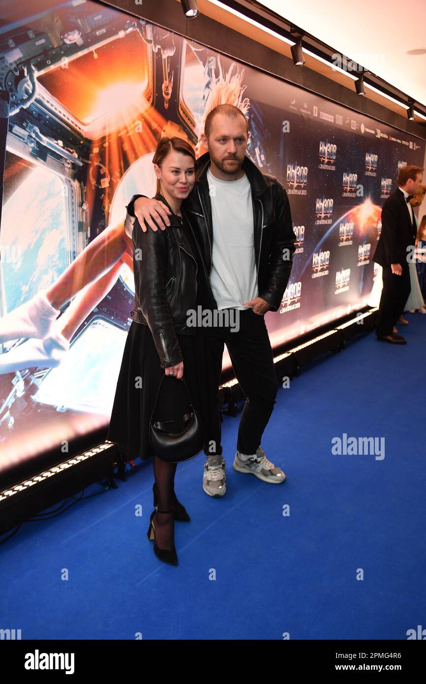 Moscow. Actor Denis Shvedov with his wife Alexandra Rozovskaya at the ...