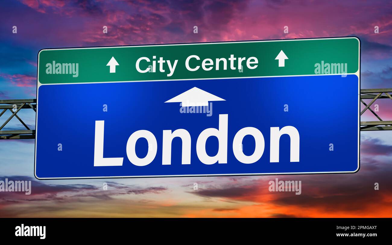 Road sign indicating direction to the city of London Stock Photo - Alamy