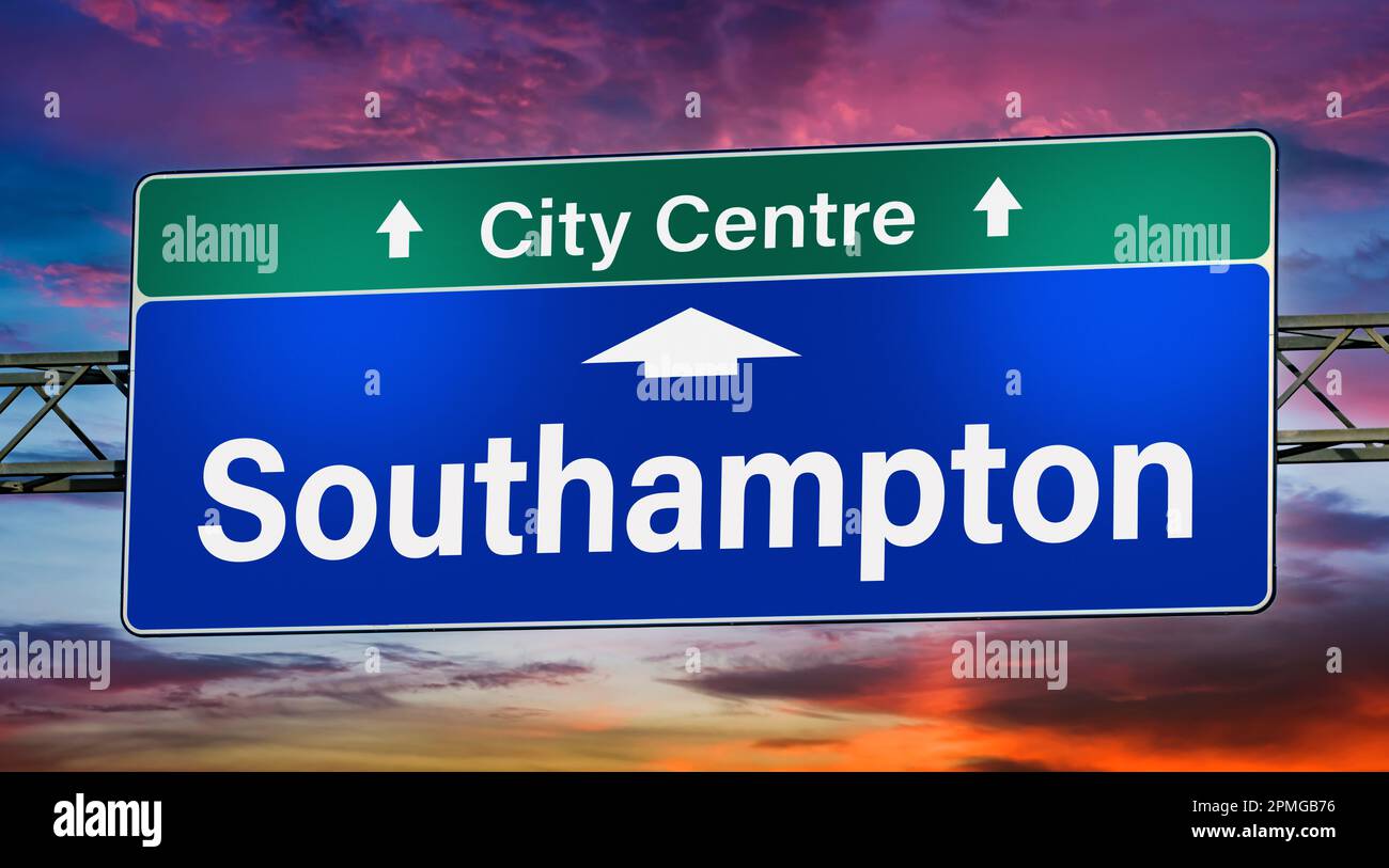 Road sign indicating direction to the city of Southampton Stock Photo ...