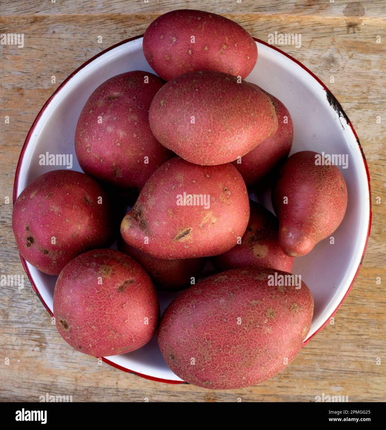 Red rooster potatoes hi-res stock photography and images - Alamy