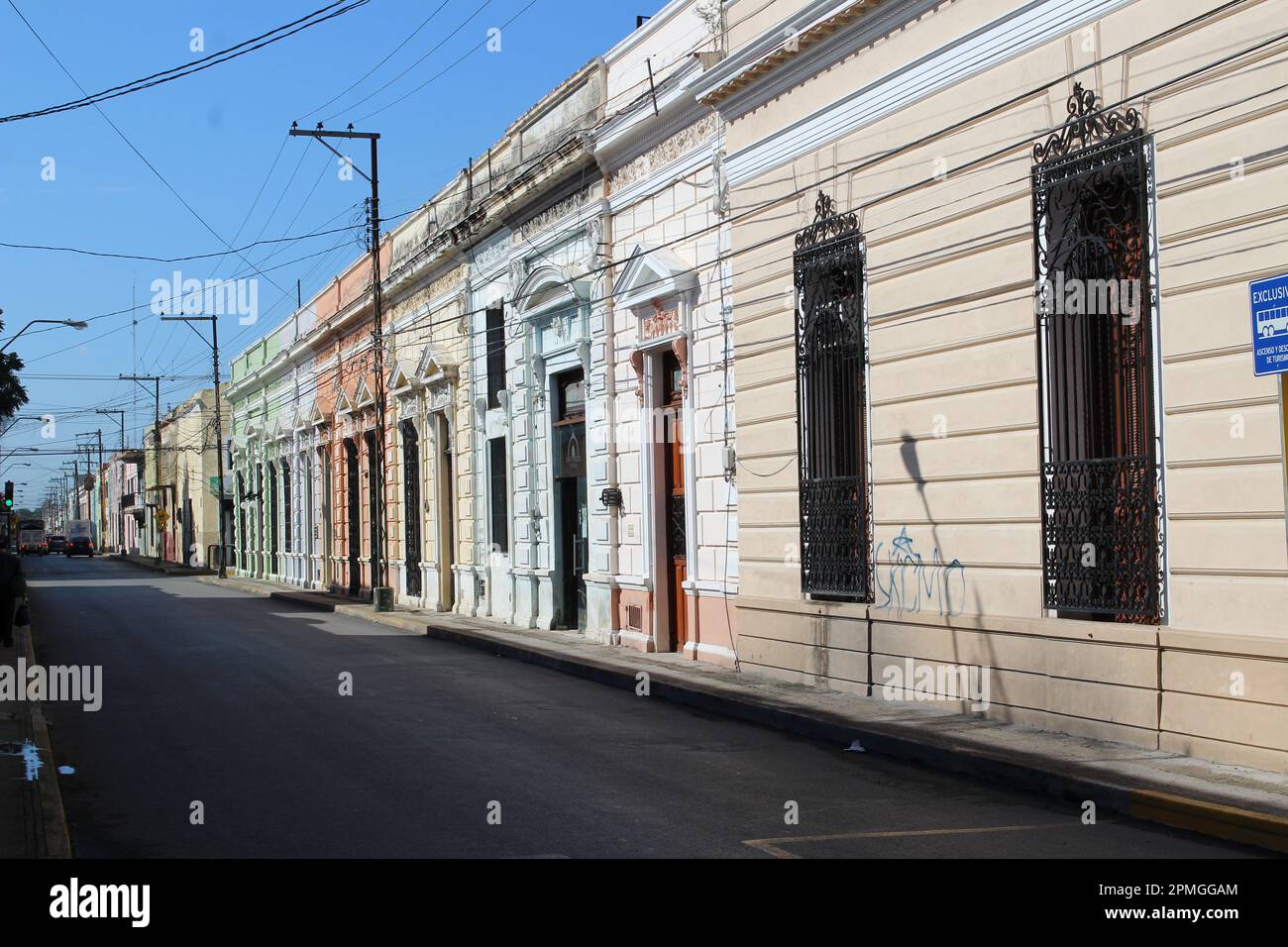 Traditional mexican architecture hi-res stock photography and images ...