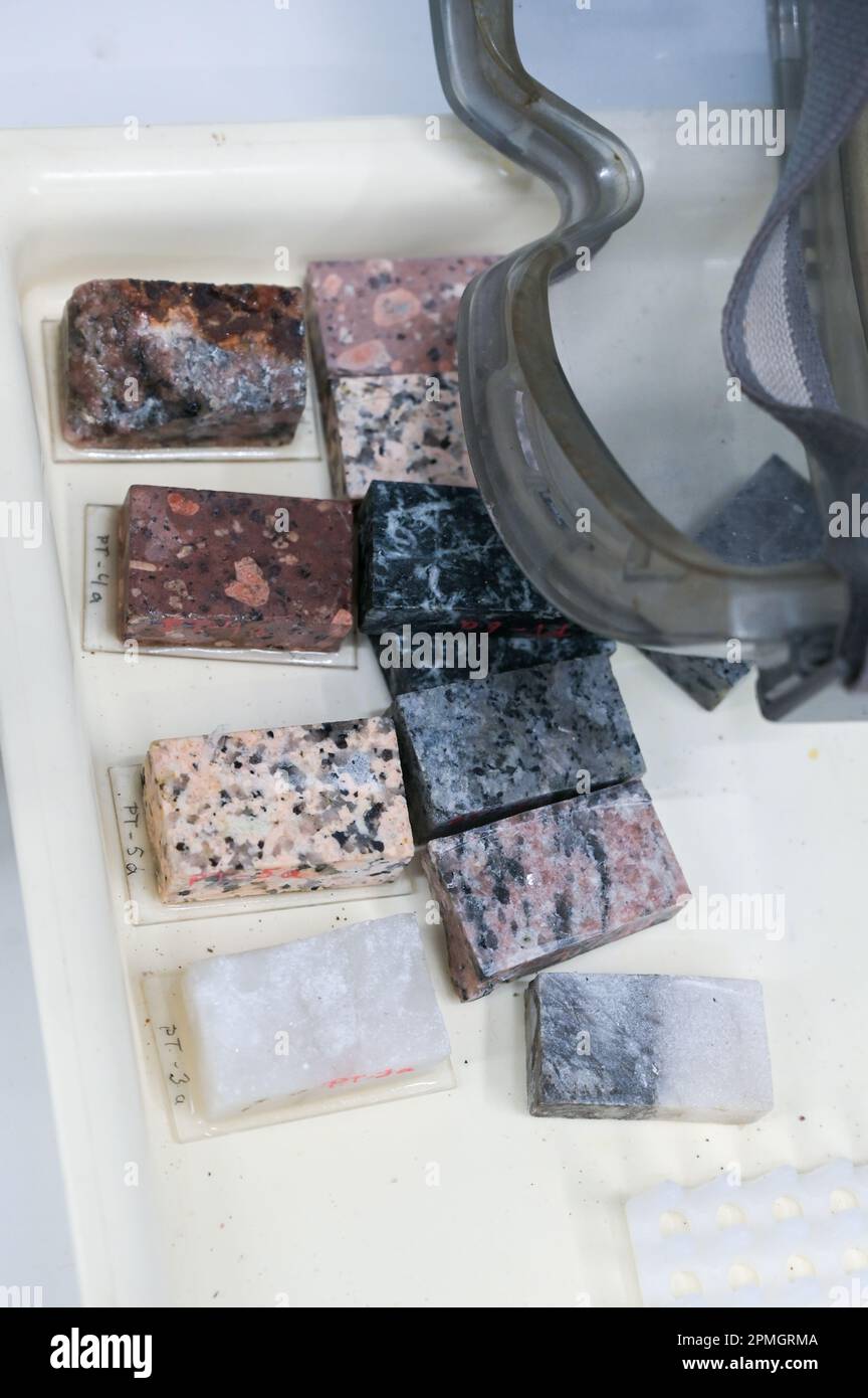 Mining laboratory hi-res stock photography and images - Alamy