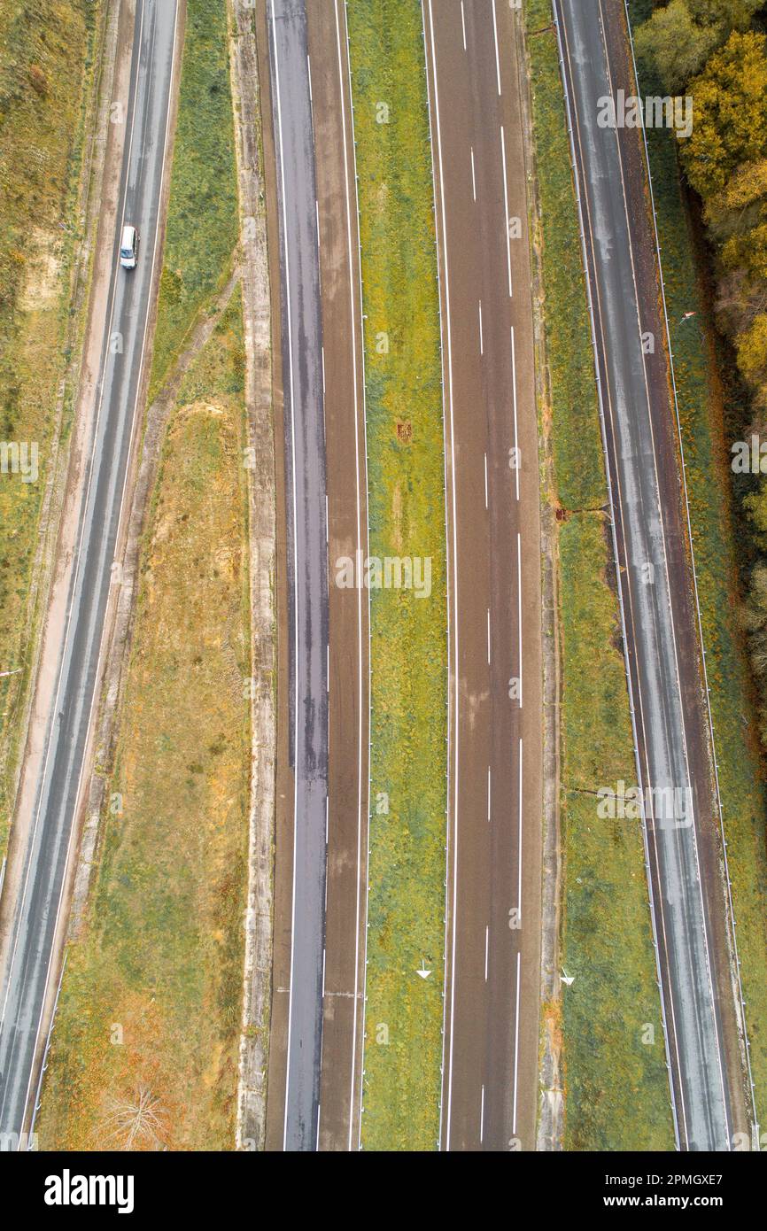 Top view footage bridge vehicle hi-res stock photography and images - Alamy