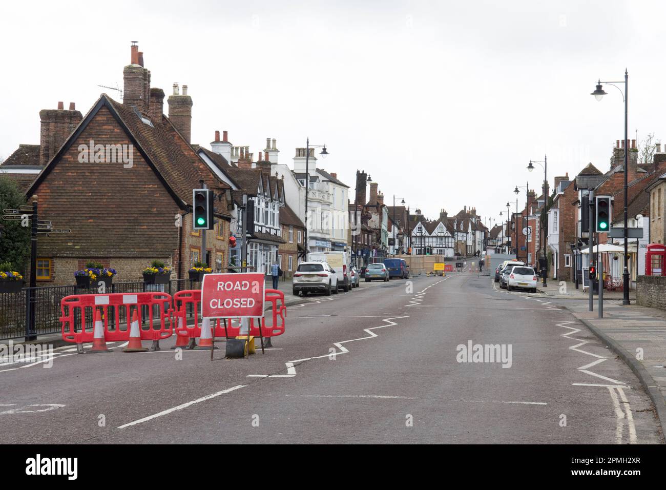 The A286, A272 main road through Midhurst, West Sussex closed due to ...