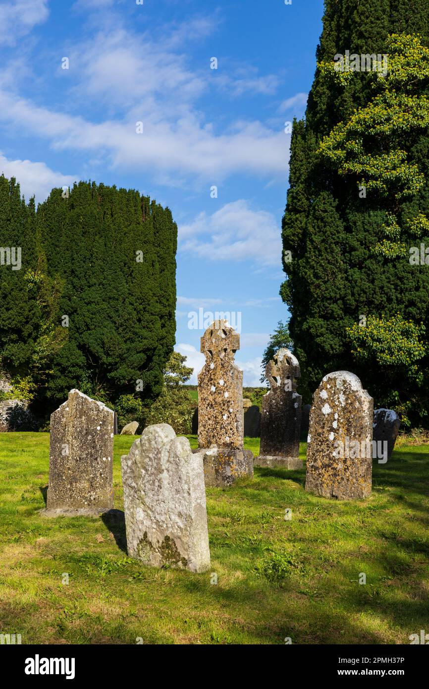Medieval gravestones hi-res stock photography and images - Alamy