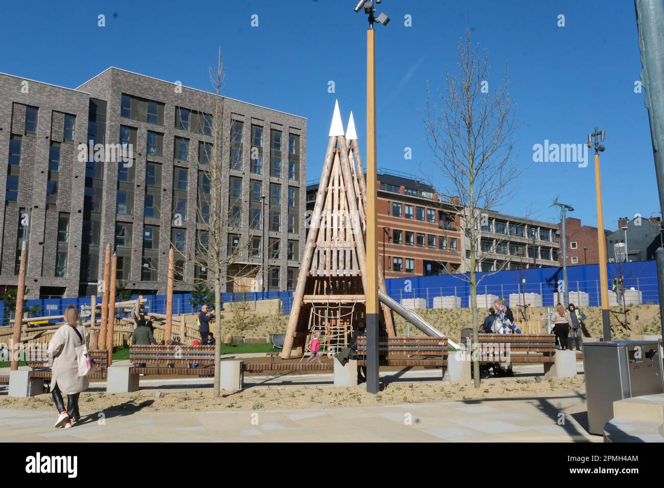 Pounds Park opens in the centre of Sheffield after months of ...