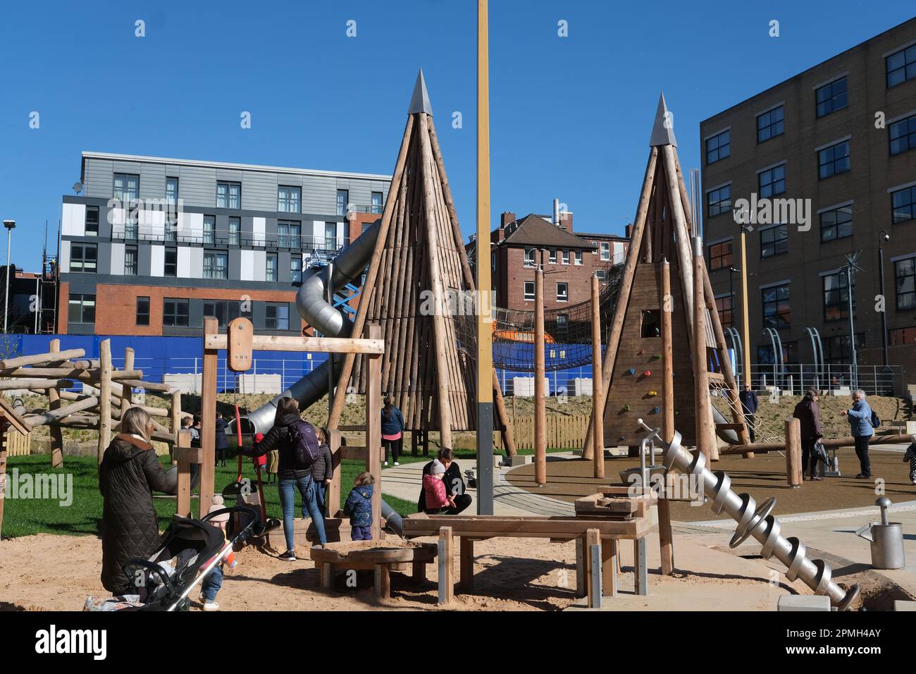 Pounds Park opens in the centre of Sheffield after months of ...