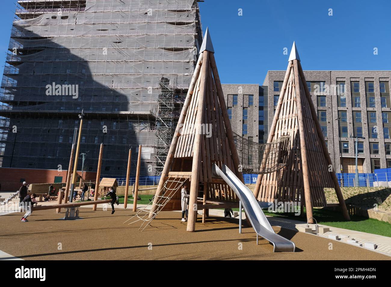 Pounds Park opens in the centre of Sheffield after months of ...